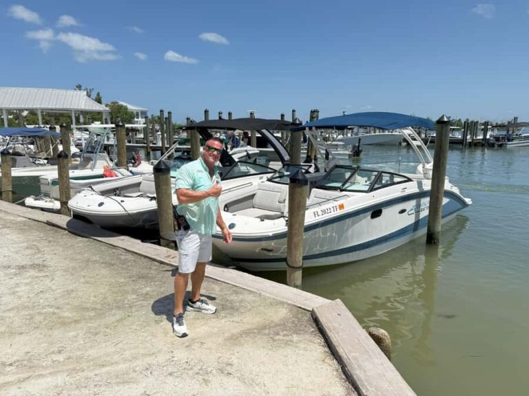 Cape Coral: Private Dolphin Watching and Dock & Dine Cruise - Who Should Book This Tour?