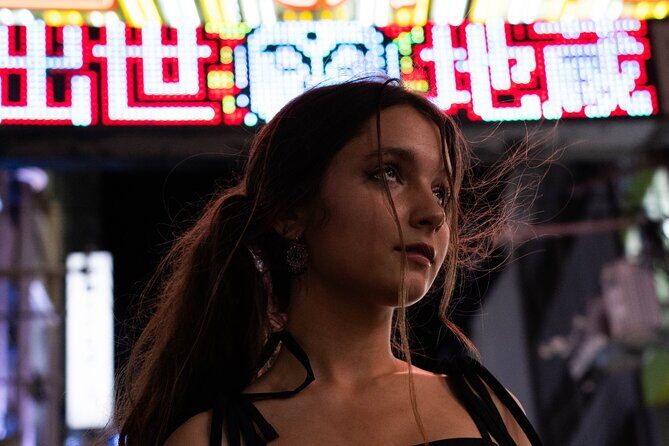 Casual Photoshoot in Dotonbori, Osaka with a Pro Photographer - Pricing and Value