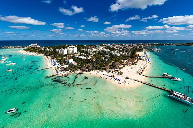 Catamaran to Isla Mujeres with Open Bar from Playa del Carmen - Who Should Consider This Tour?