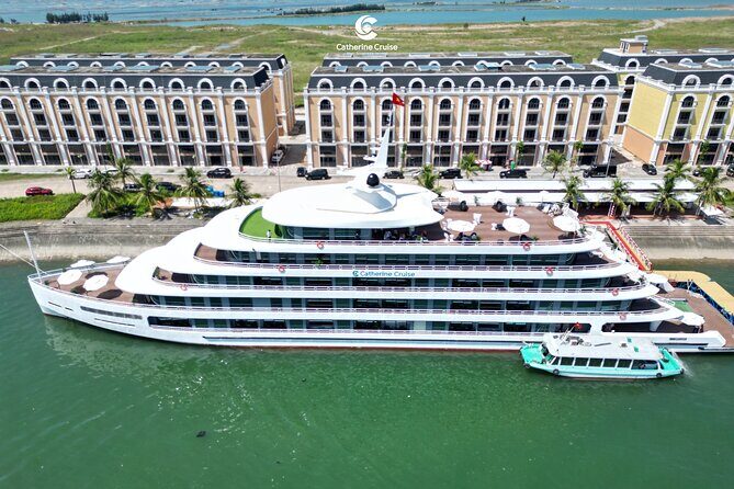 Catherine Cruise Halong Bay 2 Days/1 Night on 6 Star Cruise - What the Reviews Say