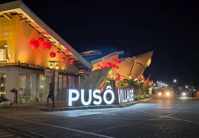 Cebu: Carbon Market Food + Jeepney ride + Bar - Why This Tour Works