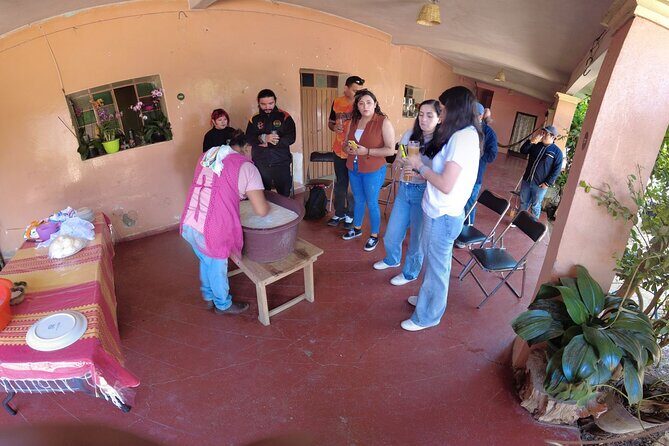 Cheese, contemporary art and paper workshop in the Etla Valley - The Experience: Authenticity and Comfort