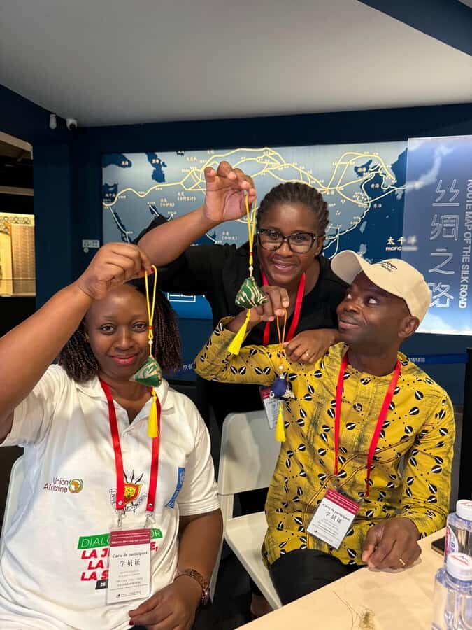 Chengdu Half-Day Tour: Shu Embroidery Handicraft Experience - A Closer Look at the Itinerary