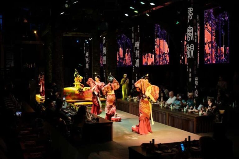 Chengdu: Royal Cultural Dinner Show  SHUYANFU - Why This Experience Is Worth Considering