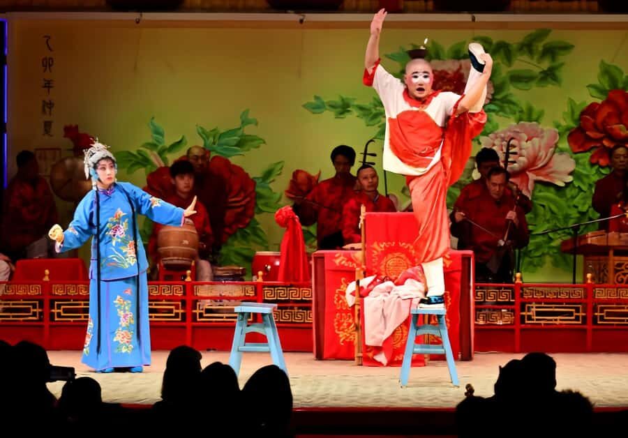Chengdu: Sichuan Opera Performance Ticket - Who Should Attend?