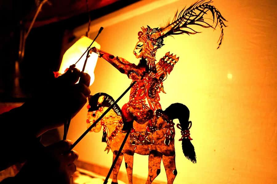 Chengdu Unfiltered - Chinese Shadow Puppetry Art Workshop - The Experience in Practice