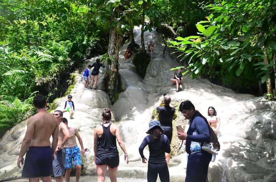 Chiang Mai: 4-Hour Sticky Waterfall Private Tour - Exploring the Chiang Mai Sticky Waterfall Experience