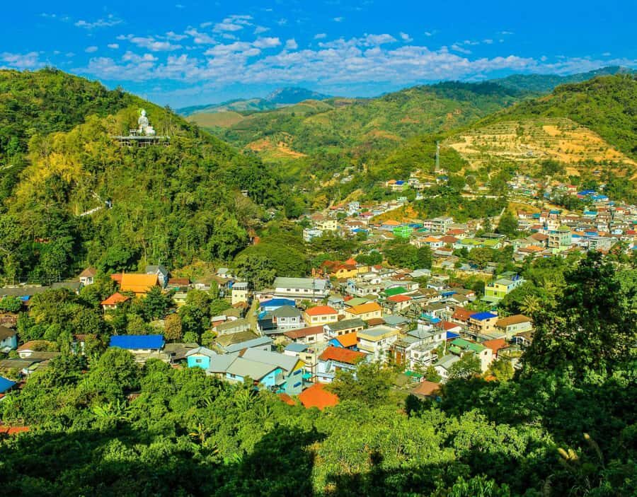 Chiang Mai: Create Your Own Private Chiang Rai Adventure - What to Expect During the Day