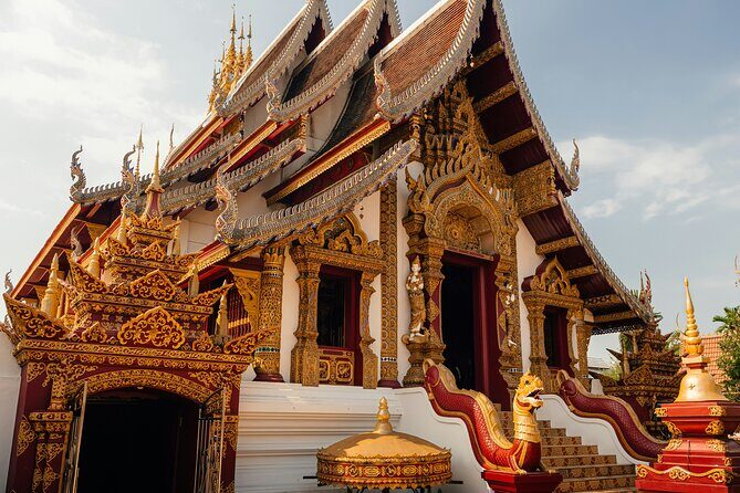 Chiang Mai Old City Walking Tour Temples Gates Lanna Stories - The Practical Details