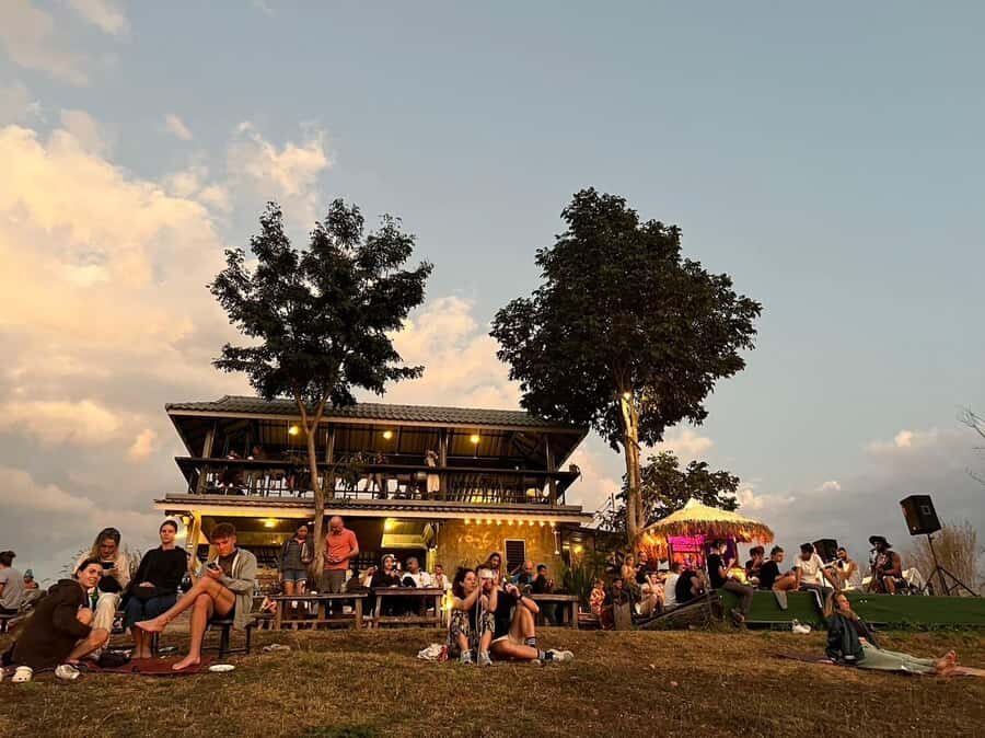 Chiang Mai: Pai 2-Day Tour with Hotel & Breakfast - Day 1: From Chiang Mai to Pai – Scenic Views and Cultural Highlights