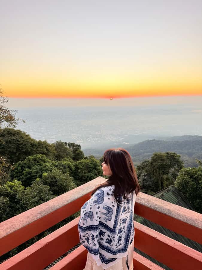 Chiang Mai: Sunrise DoiSuthep | WatPhaLat | iPhoneSnap - What Makes This Tour Special?