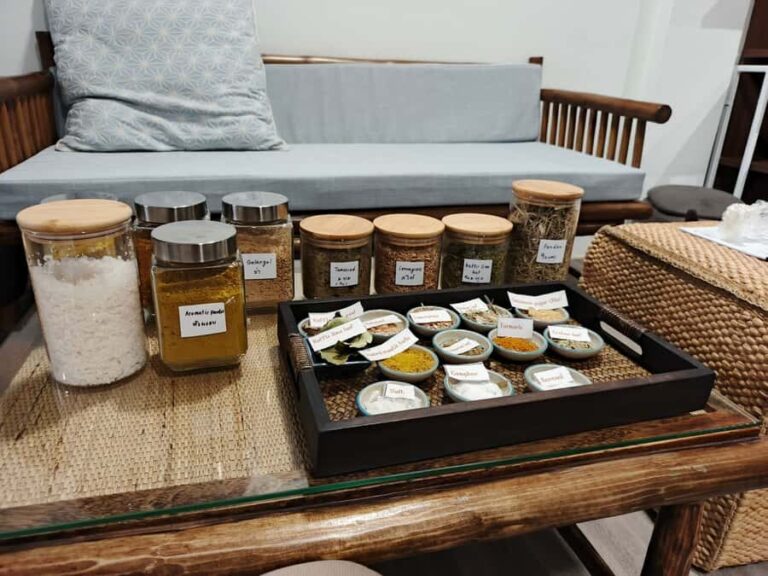 Chiang Mai : Thai Herbal Massage Ball Workshop - What You Can Expect During the Workshop