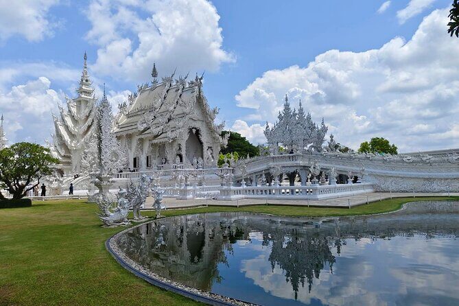 Chiang Rai Day Tour from Chiang Mai Red White and Blue Temples - Authenticity and Traveler Insights
