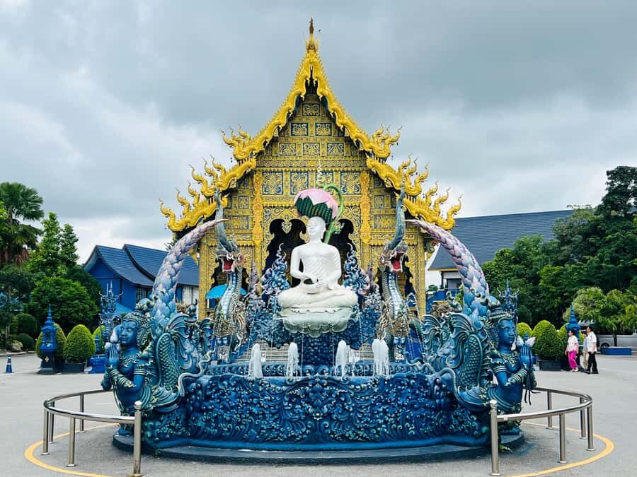 Chiang Rai:Private Transfer to Chiang Mai with Temples Visit - What Makes This Tour Stand Out?