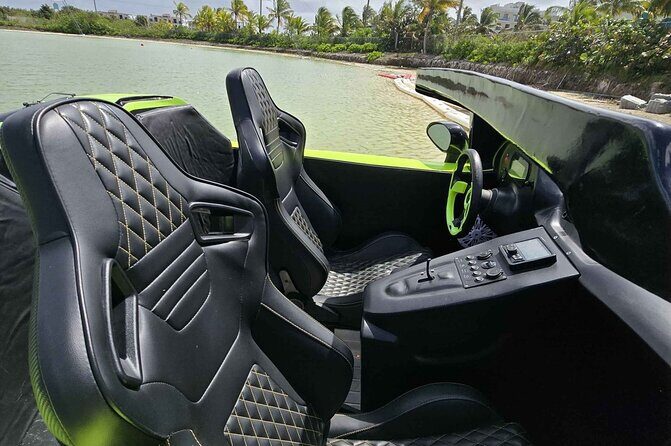 Chic and Fast Jet Car Water Experience - What’s Included and What You Should Know
