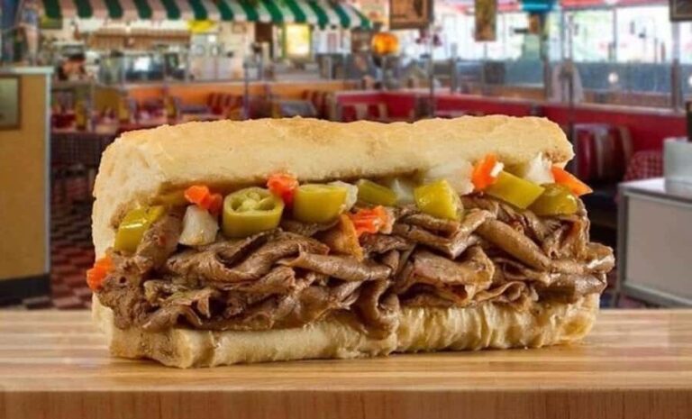 Chicago : Best Street Food Tour With A Local Guide - The Itinerary: A Taste of Chicago’s Architectural and Culinary Heart