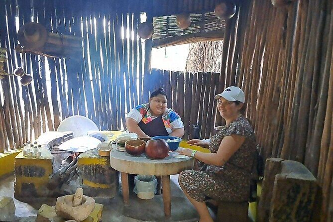 Chichen Itza Tour with Food and 3 Cenotes from Valladolid - Stop 3: La Tia Poloc—A Taste of Local Cuisine