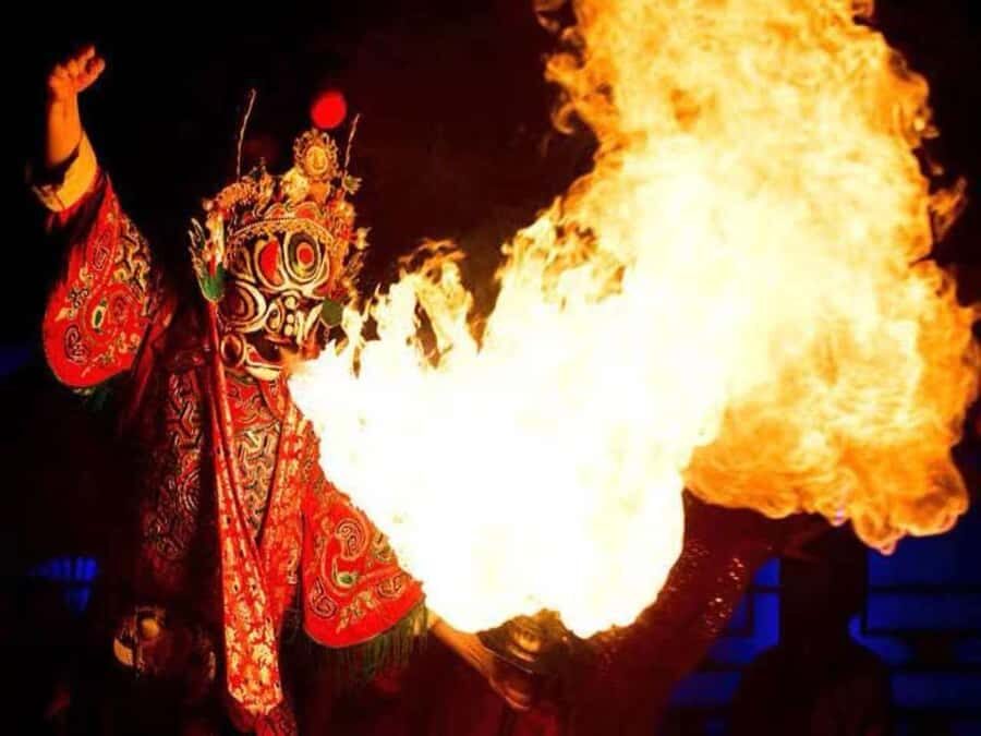 Chongqing: Face-Changing & Tea Art Show with Cultural Craft - What to Expect During the Performance