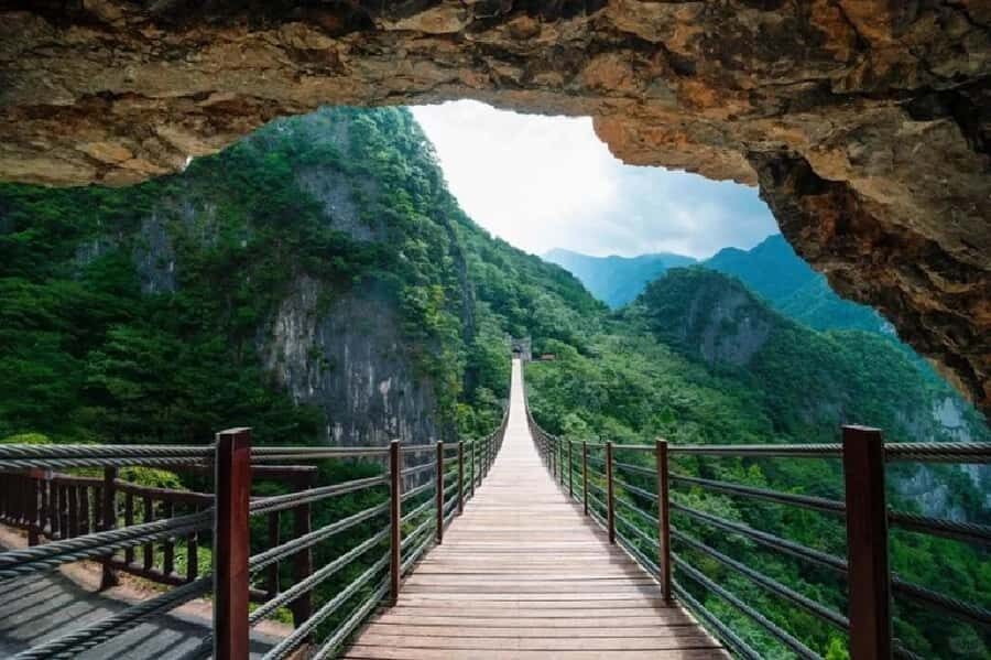 Chongqing: Underwater Museum, 816 Cave & Wuling Gorge - The Itinerary in Detail