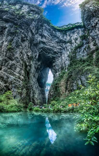 Chongqing: Wulong 2-Day Tour with Impression Wulong Show - Day 1: From Chongqing to the Magnificent Three Natural Bridges