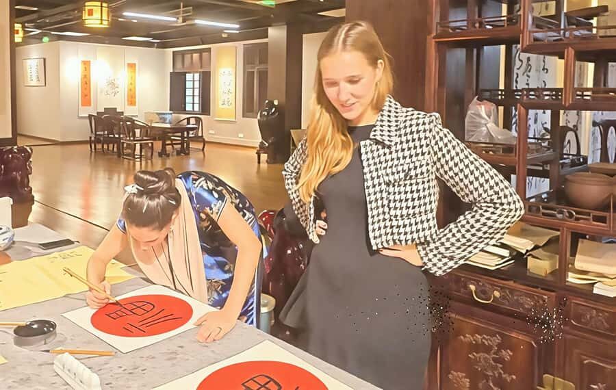 Chongqing:Chinese Calligraphy Experience - Authentic Experiences and Guest Feedback