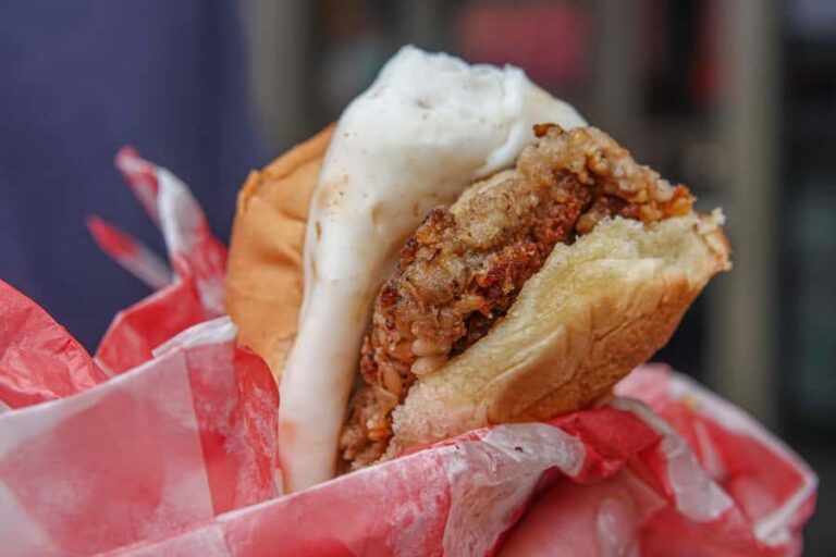 Cincinnati: Food Tour of 6+ Tastings from Chili to Ice Cream - The Surprising Secret Dish