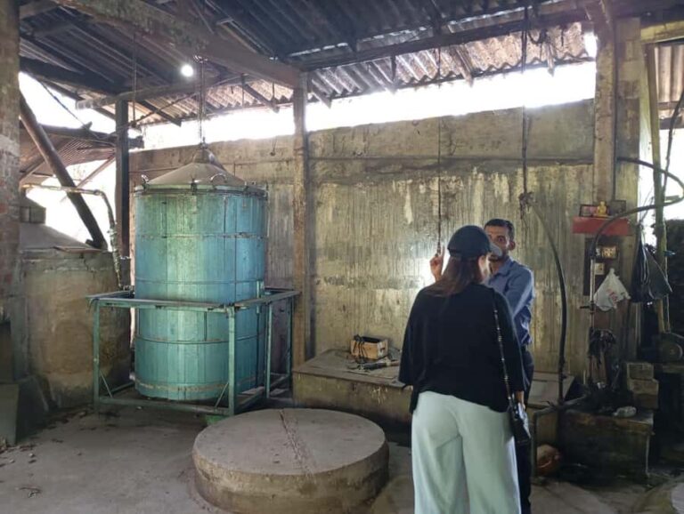 Cinnamon Oil Extraction Tour in Galle - Deep Dive: The Experience and Its Value
