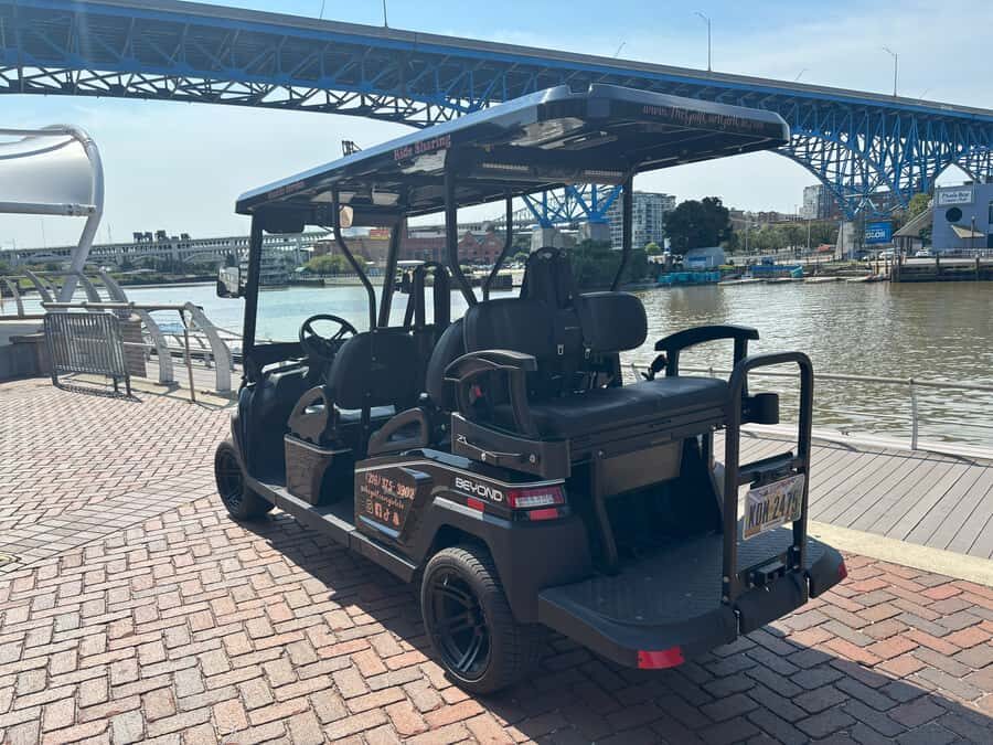 Cleveland: Premium Golf Cart Tour of the Wine District - Who Will Love This Tour?