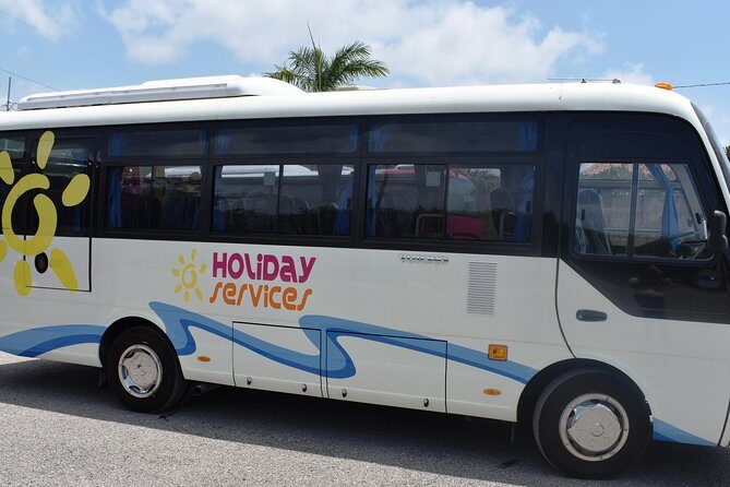 Club Mobay VIP Lounge Access and Round-Trip Airport Transfer - Frequently Asked Questions