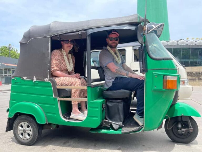 Colombo: Private Tuk-Tuk City Tour with Guide & All Tickets - A Deep Dive into the Itinerary