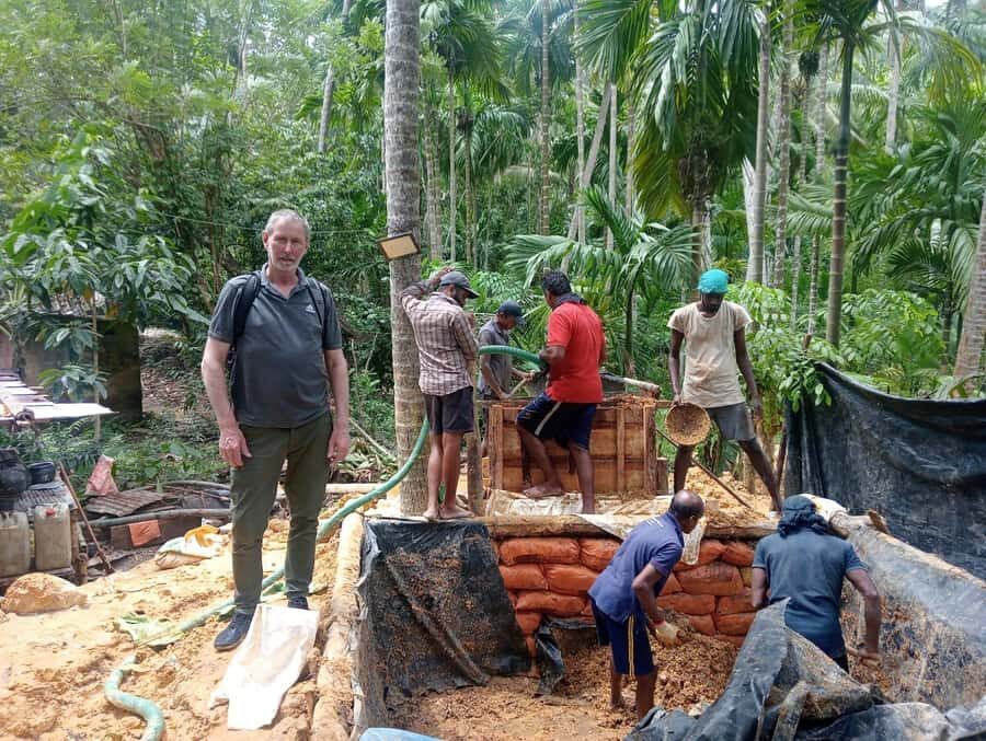 Colombo: Rathnapura Gem Mining Tour with Lunch - An In-Depth Look at the Rathnapura Gem Mining Tour