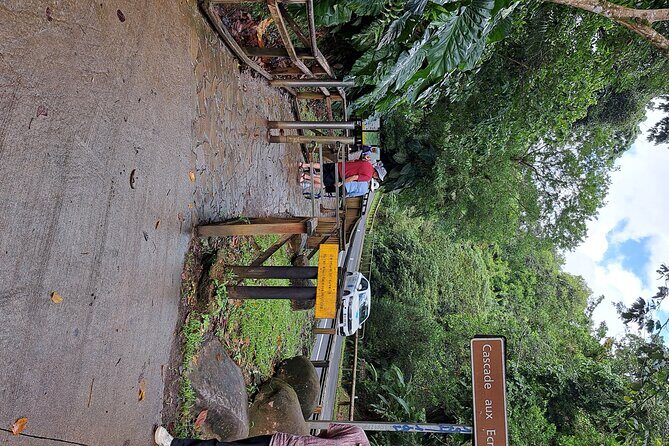 *Cruise Stopover* - CASCADE WITH CRAYFISH- Sainte-Anne Beach - Transport and Group Size: Comfort and Personal Touch