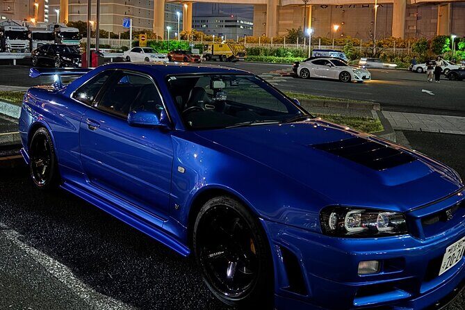 Daikoku Cars Meet Experience by Porsche Macan - Who Should Consider This Experience