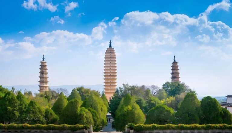 Dali: Chongsheng Temple, Xizhou, & Erhai Lake 1 Day Tour - What to Expect and Practical Tips