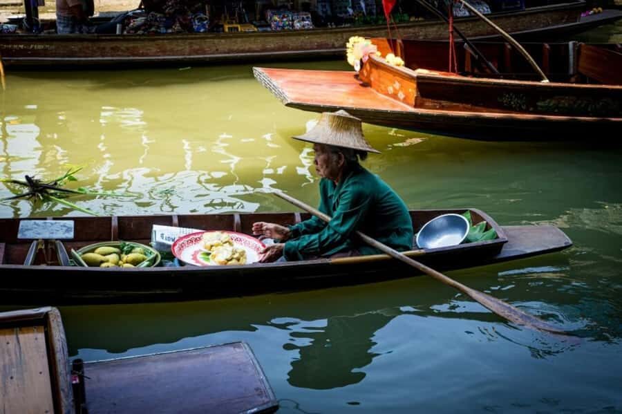 Damnoen Saduak Floating & Maeklong Train Market Day Tour - Who Will Love This Tour?