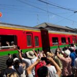 Damnoen Saduak & Maeklong Market Include Lunch -Private Tour - Exploring Maeklong Railway Market: The Thrilling Train Market
