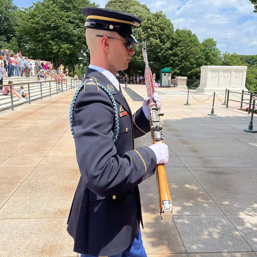 DC: Arlington Cemetery, JFK Memorial & Changing of Guard - The Experience: What It Feels Like