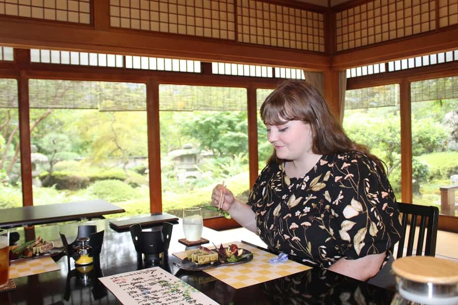 Deep Kyoto: Local Cuisine, Tranquil Temples on Premium Bus - The Highlight: Lunch at Nomura Sanso