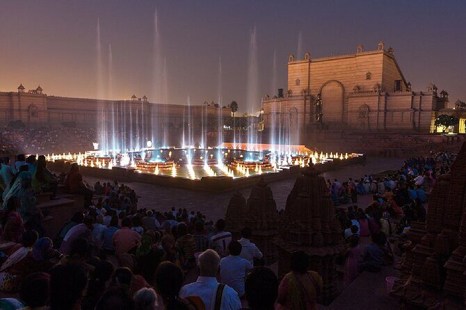 Delhi Akshardham Light and Water Show Private Tour with Options - Who Should Consider This Tour?