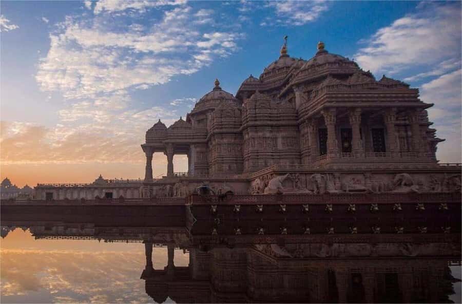 Delhi: Akshardham Temple Tour with Light and Sound Show - Why Choose This Tour?