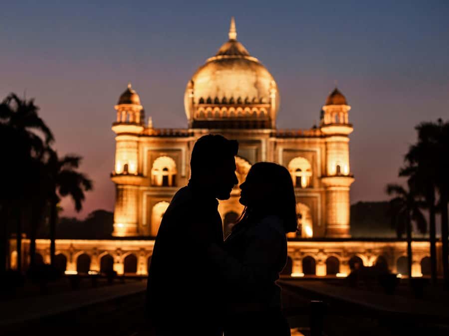 Delhi: Best Customize Delhi Evening / Night Tour - What Makes This Tour Stand Out