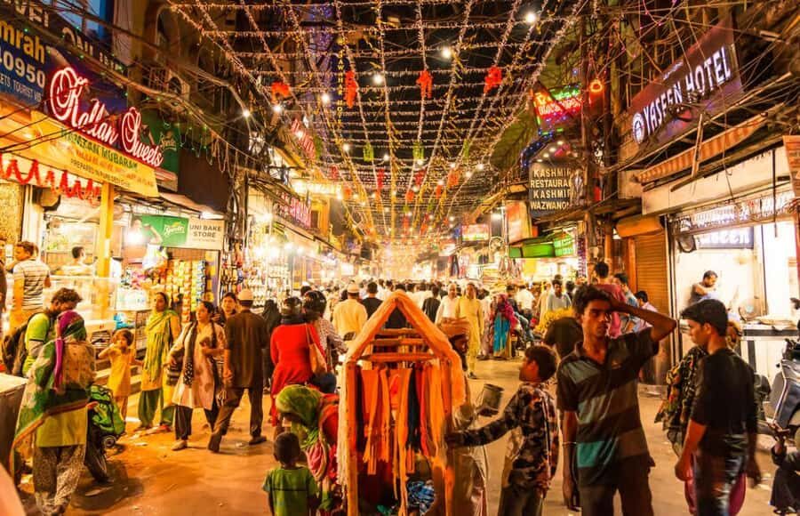Delhi: Guided Shopping Tour Experience w/ Female Expert - Practical Details and What You Should Know