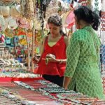 Delhi: Guided Shopping Tour Experience w/Local Expert Guide - What This Tour Means for You