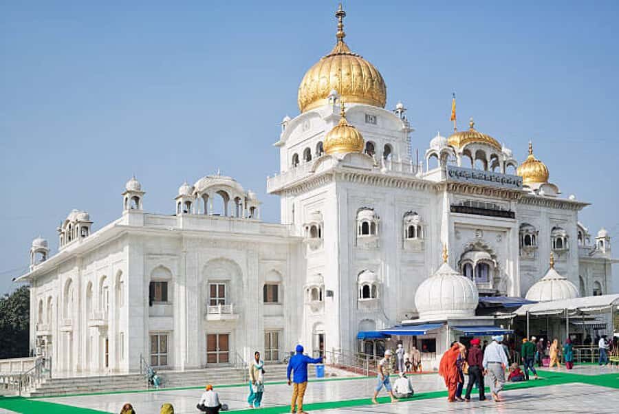 Delhi: Gurudwara Bangla Sahib Tour with Langar Meal - Analyzing the Value