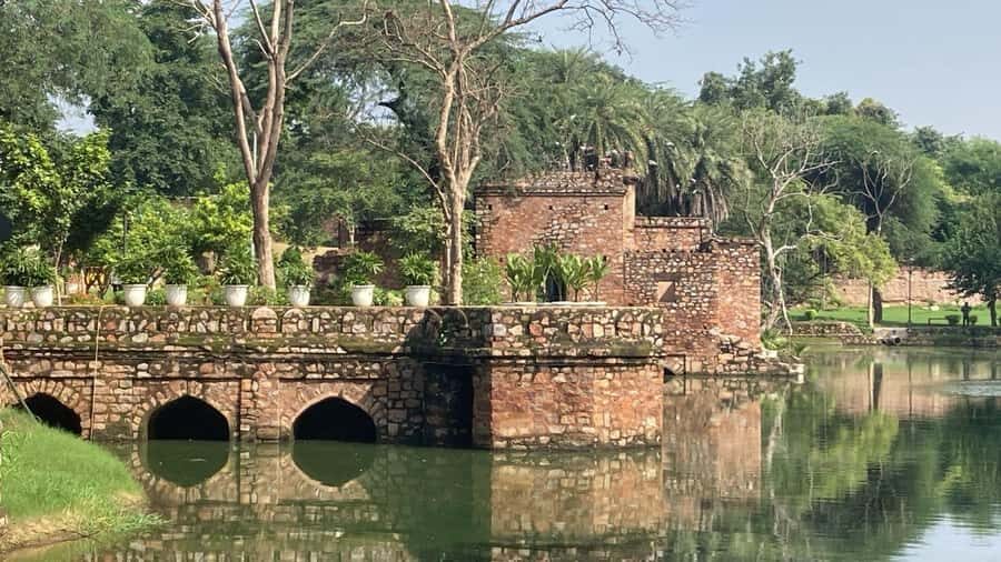 Delhi: Haunted Monuments Walking Tour - What to Expect on the Tour