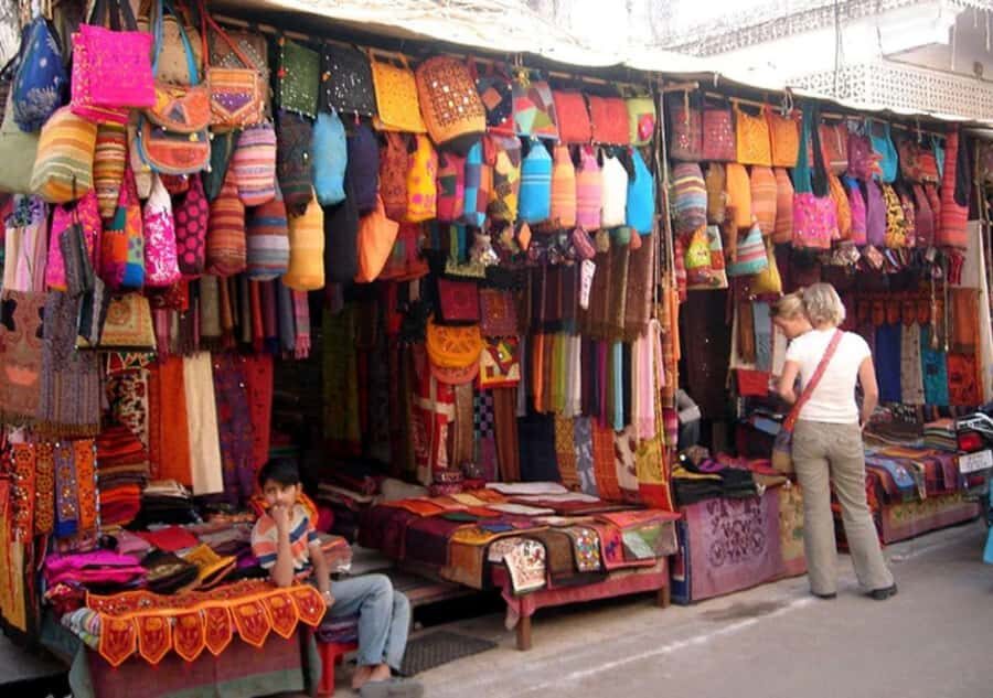 Delhi: Private Half-Day Old Delhi Market Tour with Transfer - The Real Value for Travelers