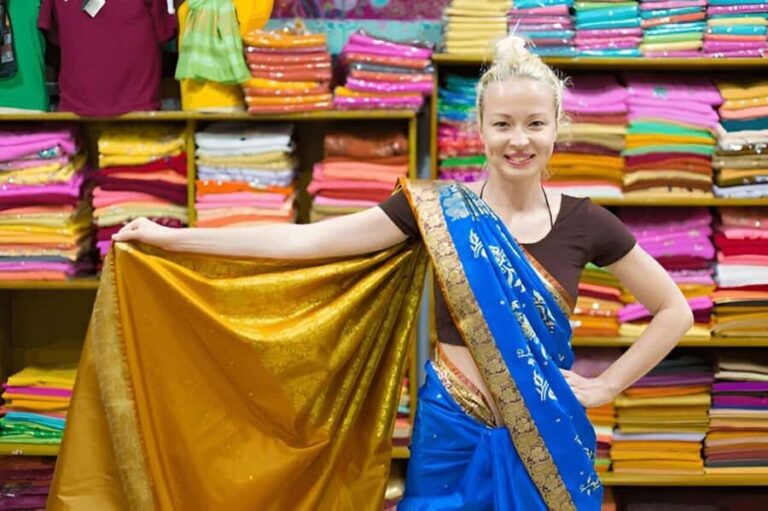 Delhi: Private Shopping Tour With An Female Expert - Final Thoughts