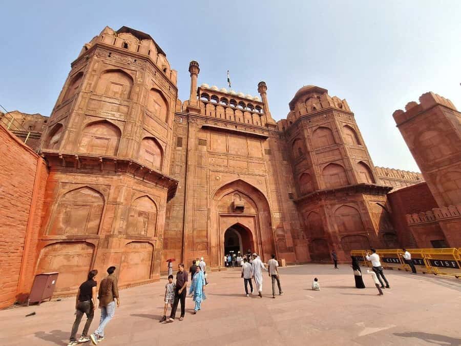 Delhi: Red Fort Skip-the-Line Guided Tour with Transfers - Entry and The Red Fort Experience