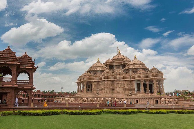 Delhi: Visits to Swaminarayan Akshardham with guide & transfers - Authentic Insights from Travelers