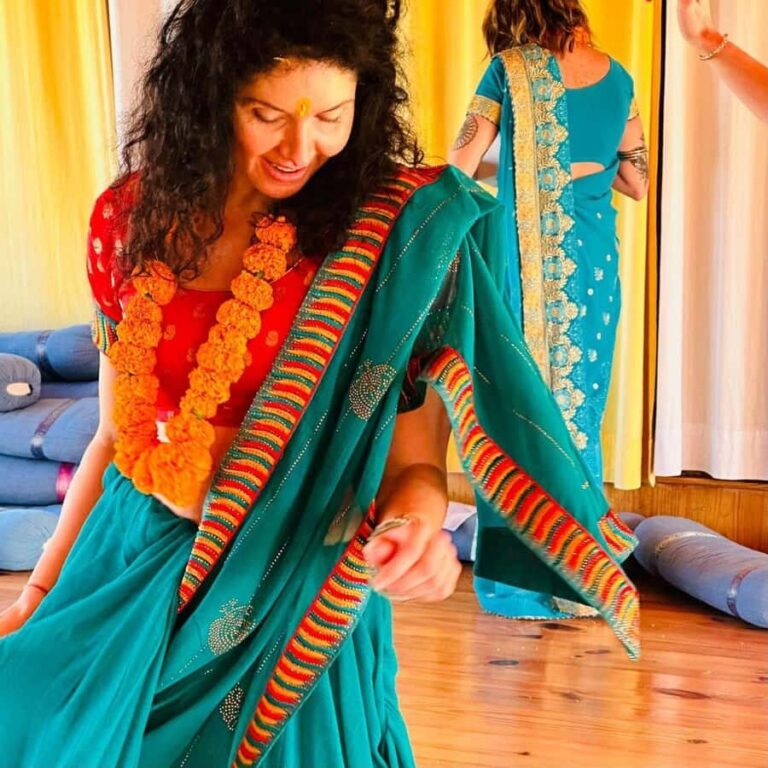 Delhi Wedding Culture Tour with Rituals, Attire & Markets - Who Should Consider This Tour?